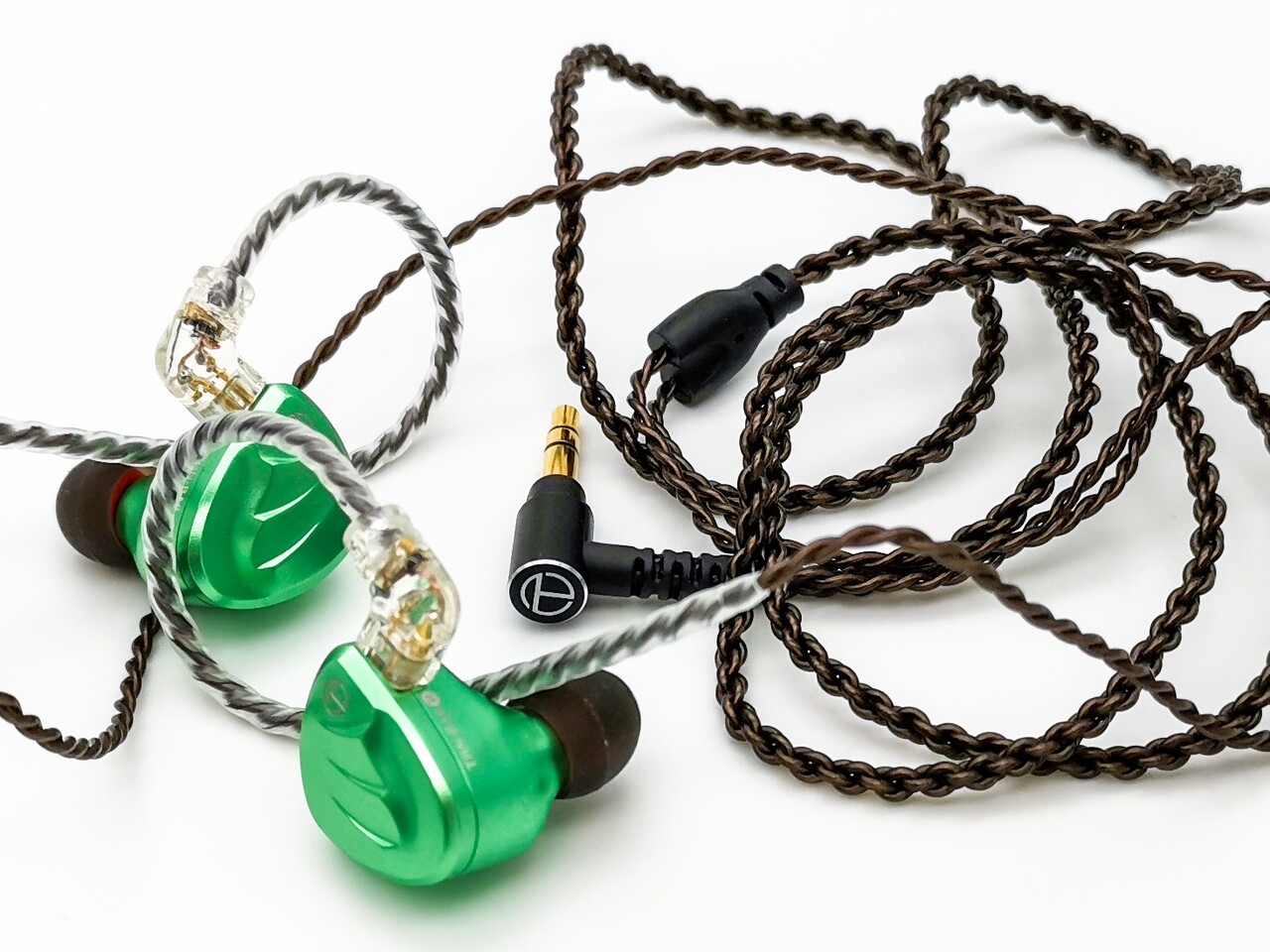 bisonicr keep walking. : 「TRN BA8」 8BA搭載のフラグシップ。100ドル超ながらTRNらしさを感じつつ各音域の質を高めたサウンドが魅力的な高音質中華イヤホン ...