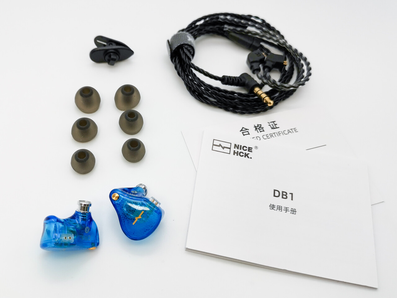 bisonicr keep walking. : 「NICEHCK DB1」 いい意味で中庸で様々な用途で楽しめるバランスの良いサウンド ...