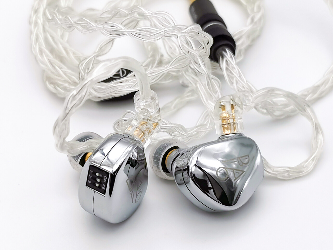 bisonicr keep walking. : 「TRN BA16」 怒濤の片側16BA構成。超多ドラながら明瞭でスッキリした質の良い ...