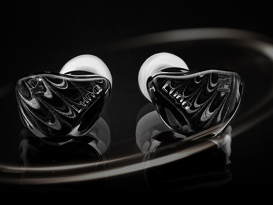 bisonicr keep walking. : 「INTUAURA Luna Plume (羽墨)」 美しい3Dプリントシェルに高品質 ...