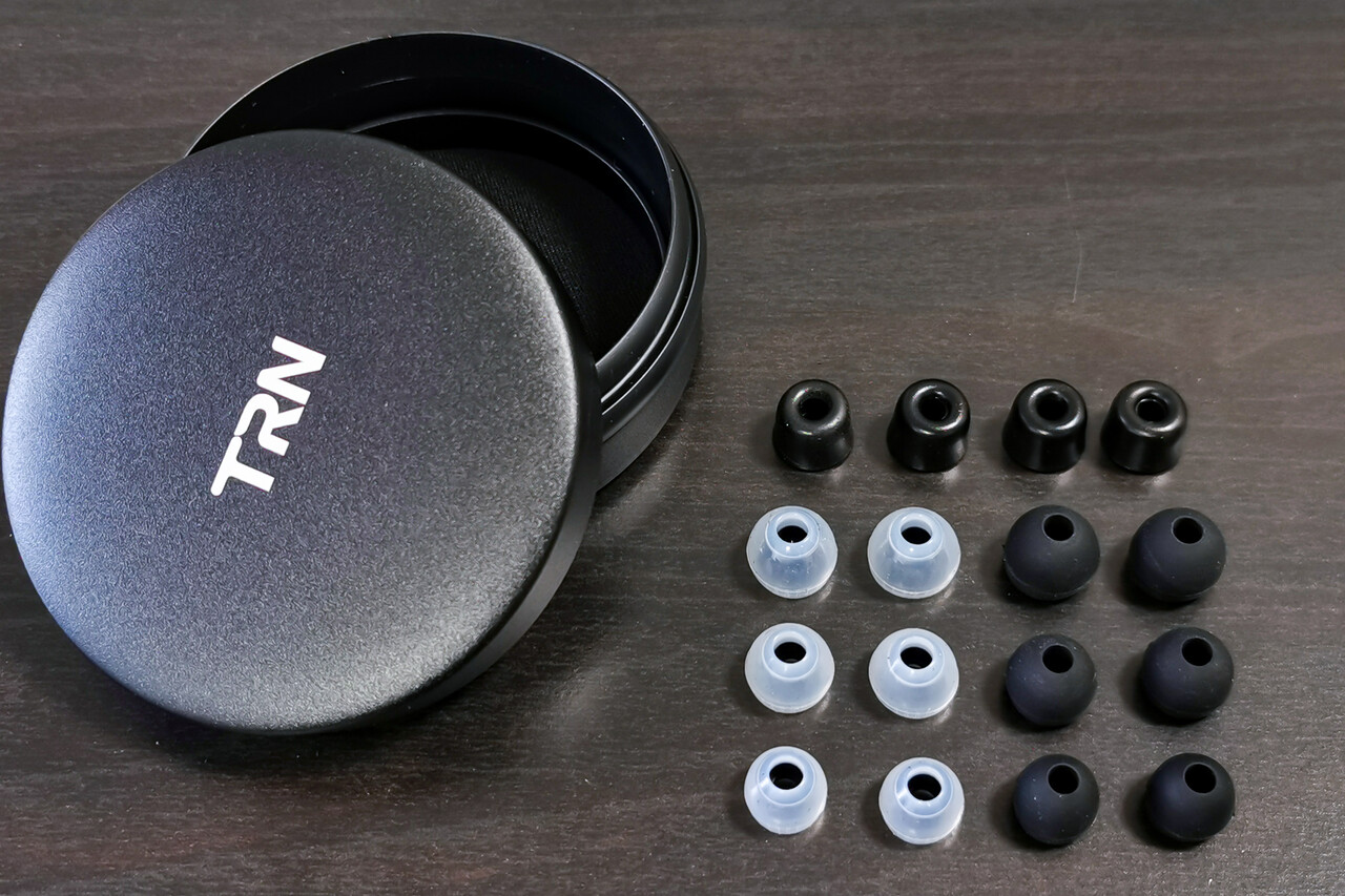 bisonicr keep walking. : 「TRN BA16」 怒濤の片側16BA構成。超多ドラながら明瞭でスッキリした質の良い ...