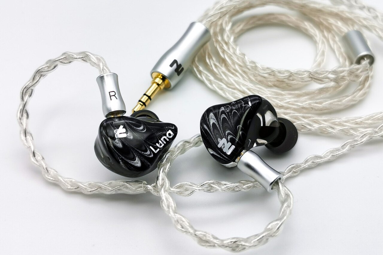 bisonicr keep walking. : 「INTUAURA Luna Plume (羽墨)」 美しい3Dプリントシェルに高品質 ...