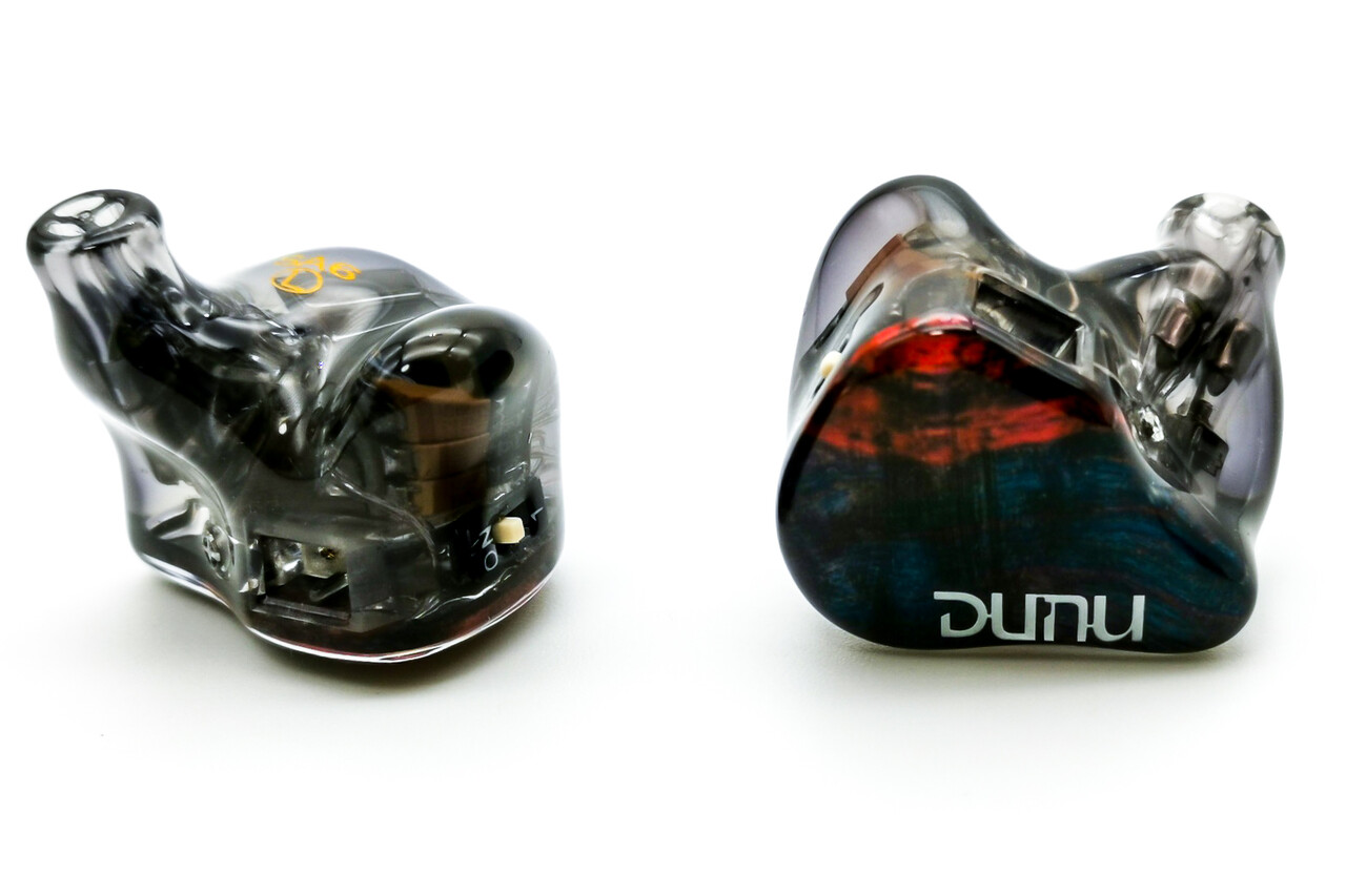 DUNU Studio SA6」 6BA構成の完成されたサウンド。フェイス DUNU Studio SA6」 6BA構成の完成されたサウンド。フェイス
