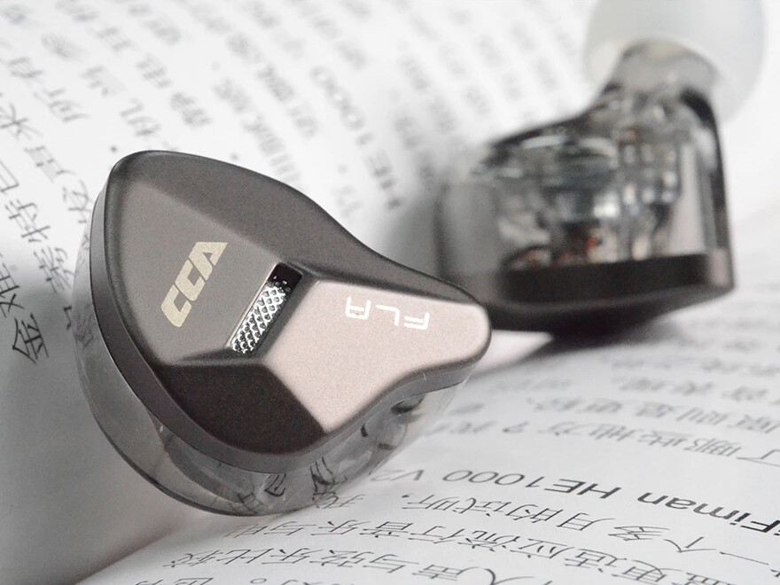 bisonicr keep walking. : 「CCA FLA」 10ドル級1DDモデルをクールなフェイスとイマドキのサウンドで仕上げた ...