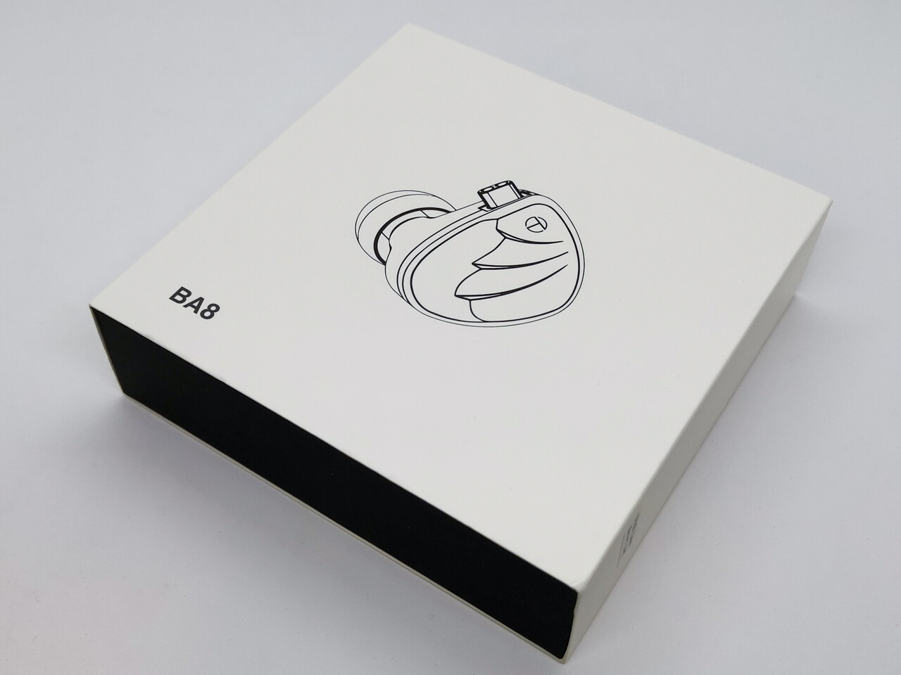 bisonicr keep walking. : 「TRN BA8」 8BA搭載のフラグシップ。100ドル超ながらTRNらしさを感じつつ各音域の質を高めたサウンドが魅力的な高音質中華イヤホン ...