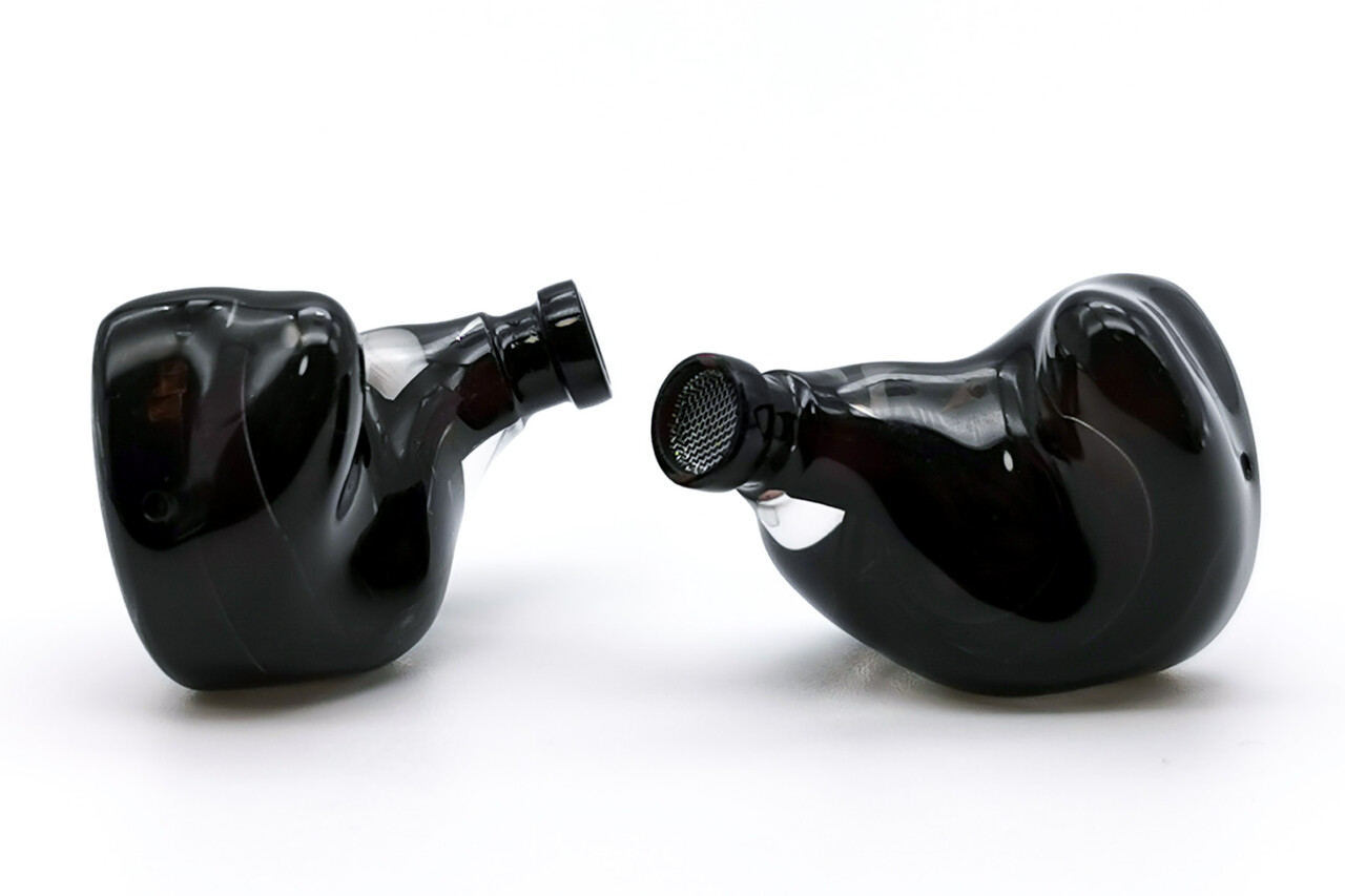 bisonicr keep walking. : 「INTUAURA Luna Plume (羽墨)」 美しい3Dプリントシェルに高品質 ...