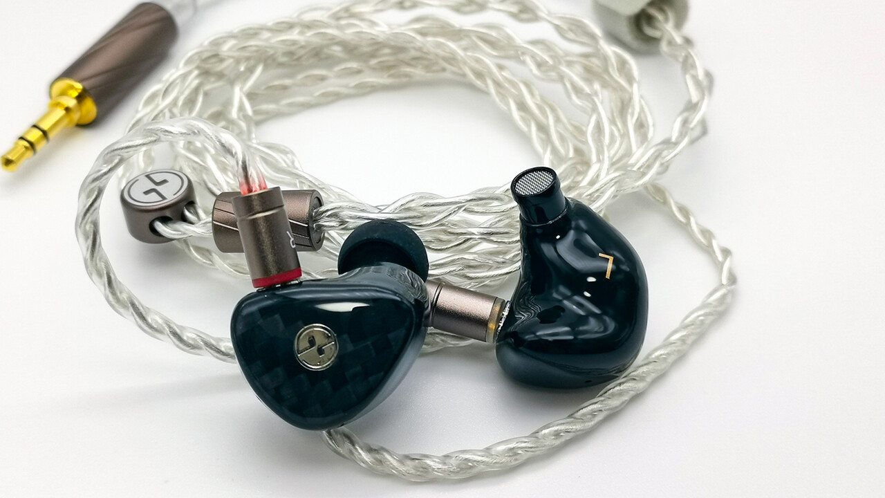 bisonicr keep walking. : 「TINHIFI C3」 LCP振動板ドライバー搭載、ニュートラルな印象を持ちつつ低域寄りの ...