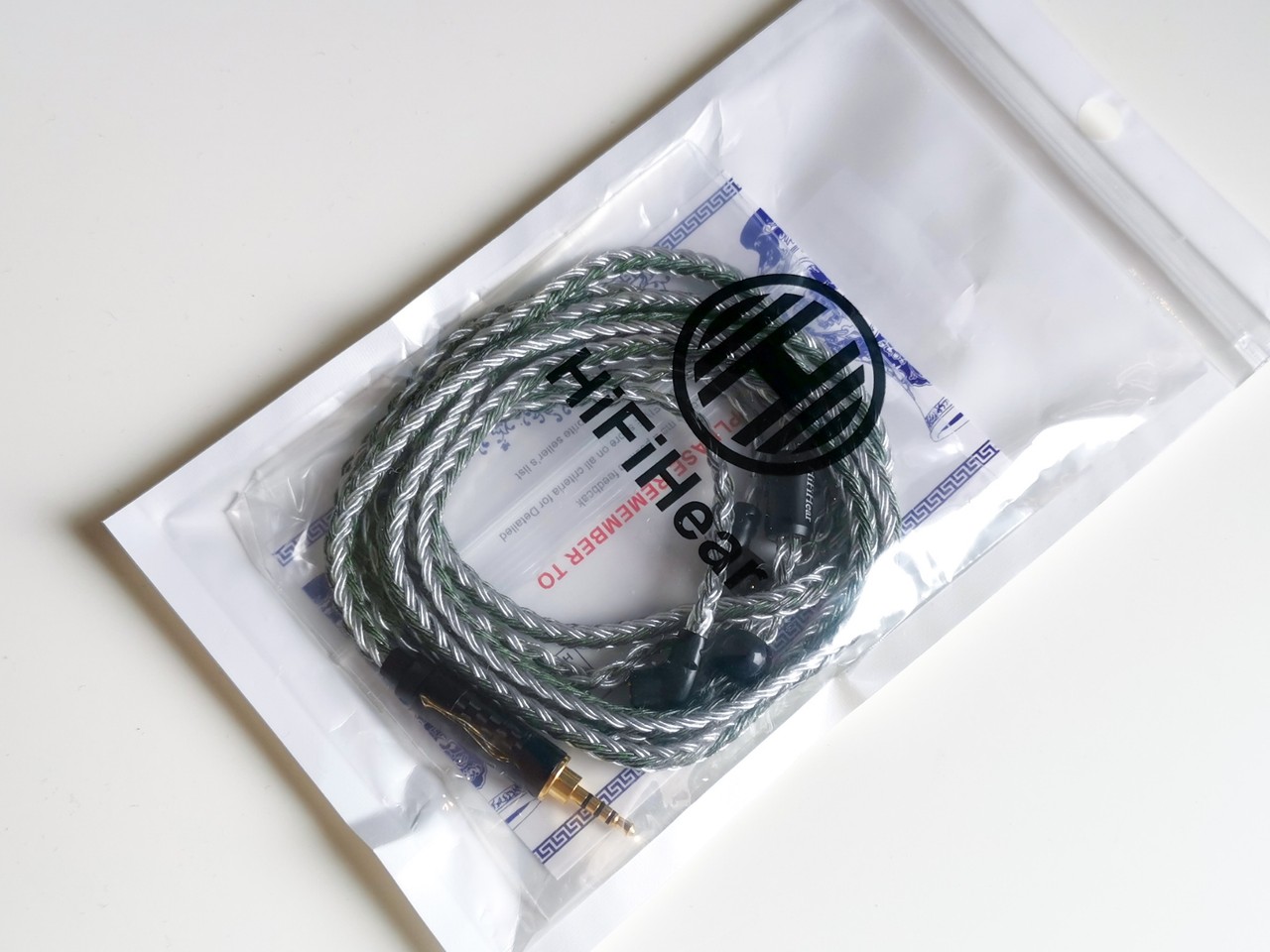 HiFiHear 「HiF4848」「HiF4850」 16芯 銀メッキ線ケーブル HiFiHear 「HiF4848」「HiF4850」 16芯 銀メッキ線ケーブル