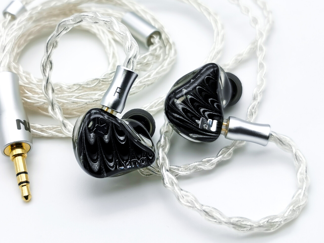 bisonicr keep walking. : 「INTUAURA Luna Plume (羽墨)」 美しい3Dプリントシェルに高品質 ...