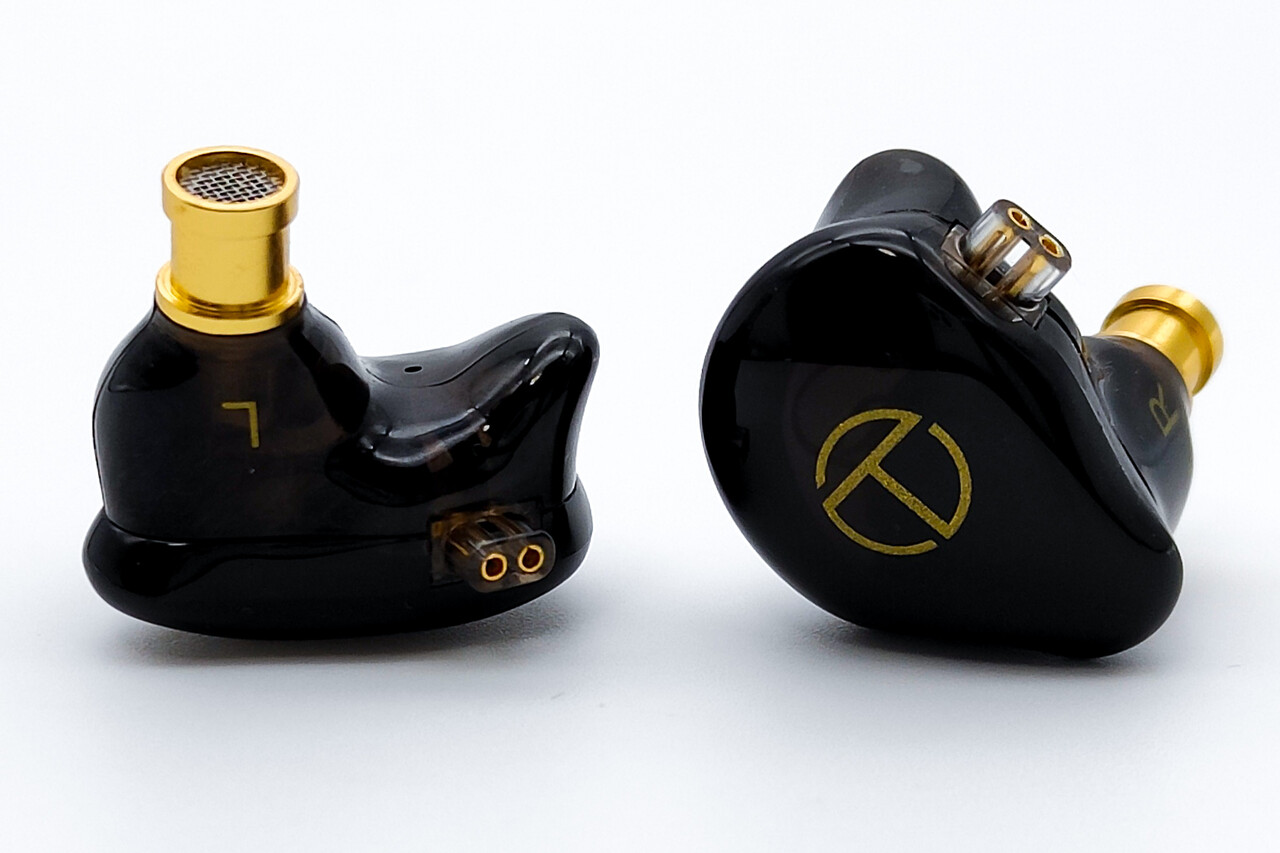 bisonicr keep walking. : 「TRN ST2」1BA+1DD構成で質を高めたTRNらしい寒色系ドンシャリ傾向。 初代 ...