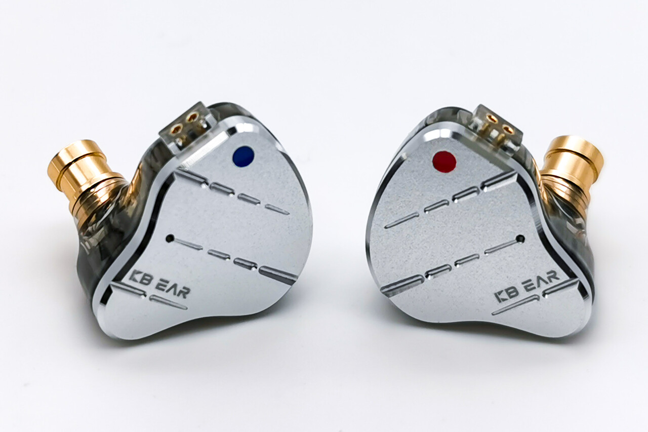 bisonicr keep walking. : 「KBEAR KS10」 4BA+1DD構成の定番ハイブリッドに正面から取り組んだボーカル曲 ...