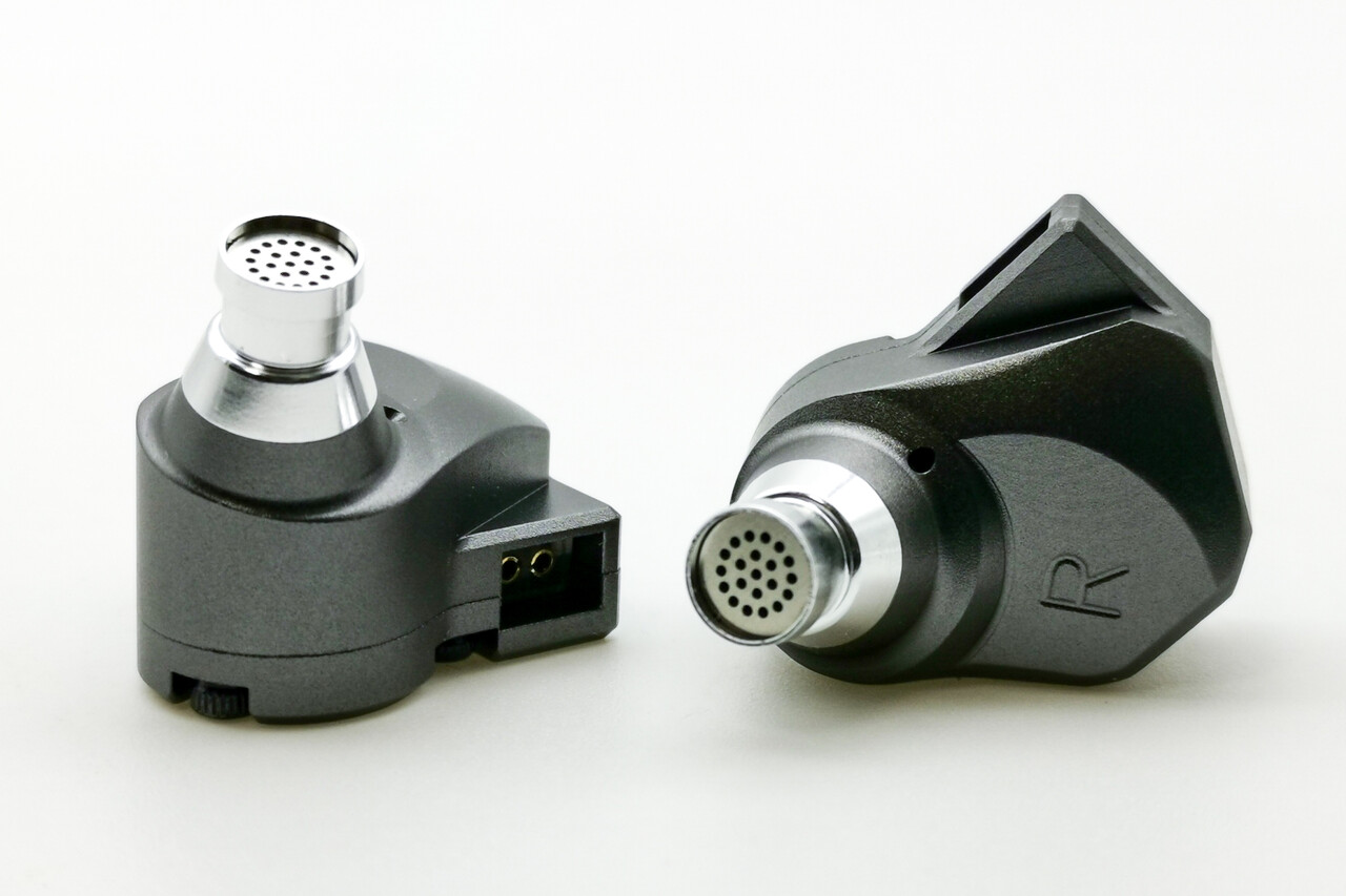 TINHIFI C2 Mech Warrior」 ソリッドなデザインの金属シェルに TINHIFI C2 Mech Warrior」 ソリッドなデザインの金属シェルに