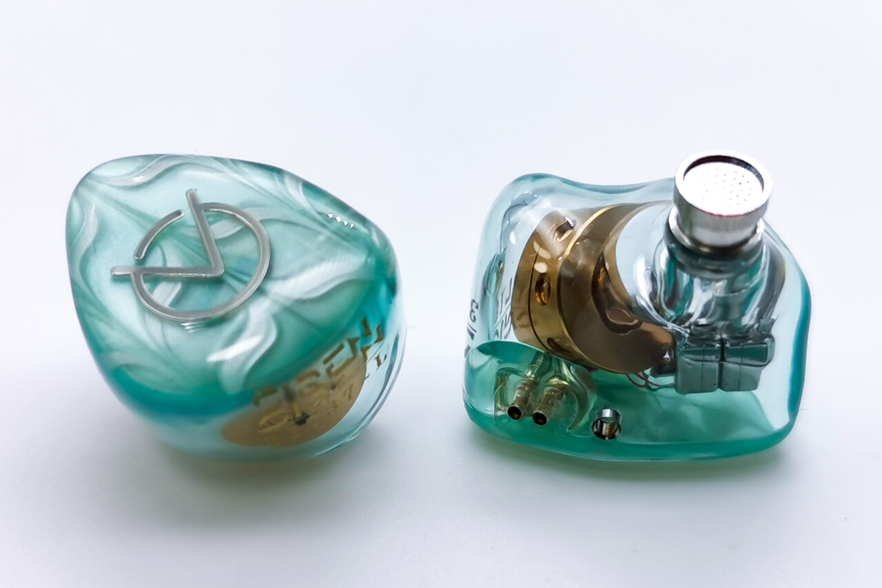 bisonicr keep walking. : 「OPENAUDIO SIREN」 圧倒的に美しいデザインに上品さもあるリスニングサウンド。女性ボーカルが映える2BA+1DD高音質ミドル ...