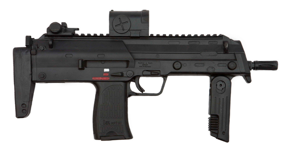 ヘッケラー&コッホ社がベルギーのFN P90に対抗して開発したPDW H&K MP7とは : Gun Geek