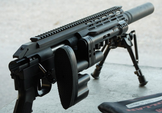 隠密性に優れたデザインを持つアメリカのマクミラン社が開発したボルトアクション式狙撃銃 マクミラン CS5とは : Gun Geek