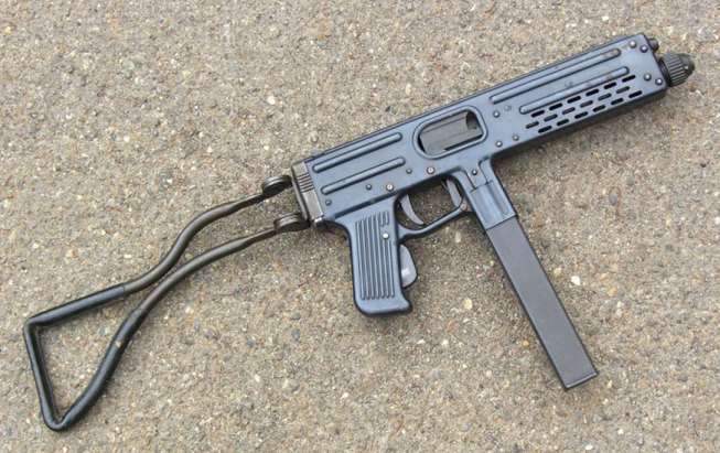 イタリアのルイジ・フランキ社開発の短機関銃 フランキ LF57とは : Gun Geek