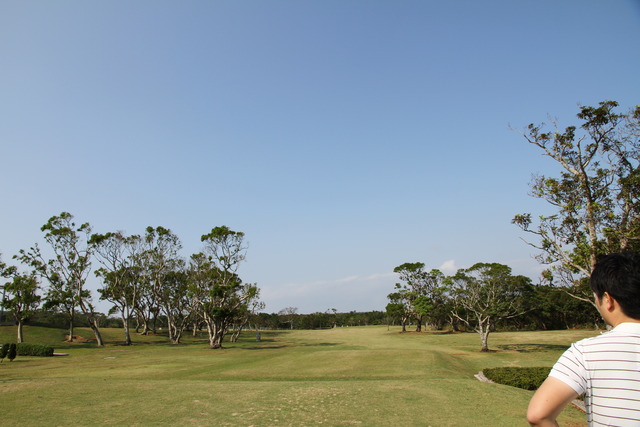 SHAKE YOUR MONEY MAKER : Chibana Golf Course: Kadena AB.