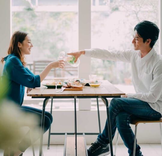 【話題】30代女性「彼の年収500万?!子供は2人欲しいのに、、、」 まとめだかニュース速報@