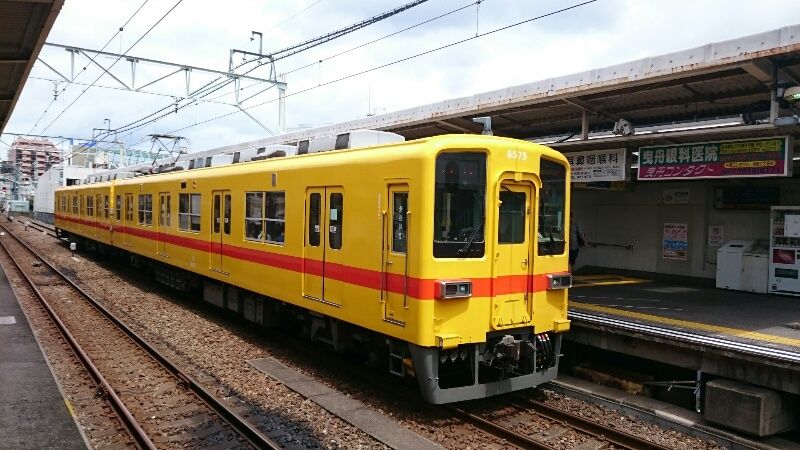 東武鉄道8000系8575編成 : 蒼空になる疫病退散祈願