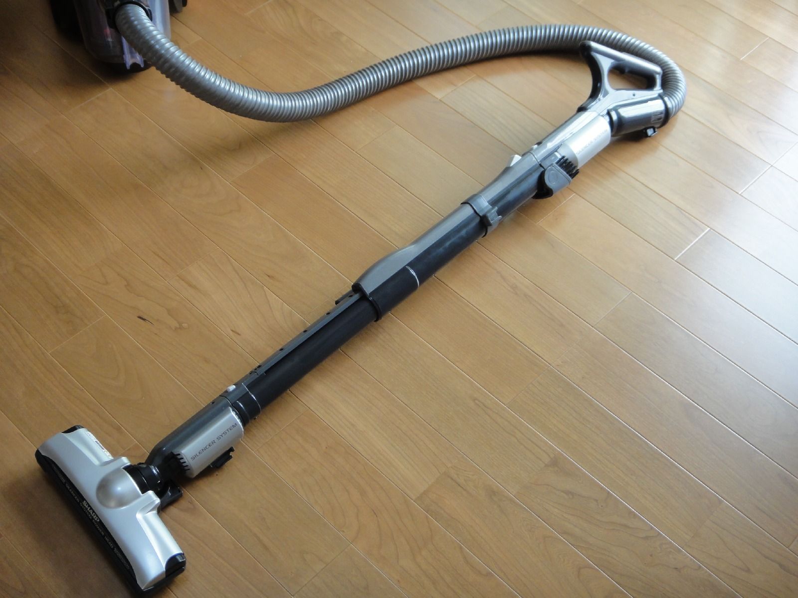 【レビュー】すごく静か、ゴミ捨て間隔もなが～いサイクロン：シャープ EC-VX300 : 碧き流星 2nd 《デジタル家電レビュー》