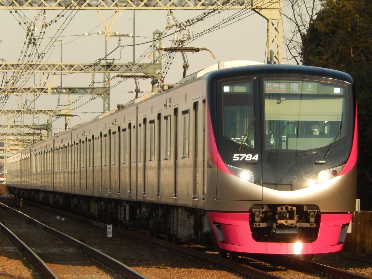 5737Fの登場で増えつつある5000系の一般運用 : もやしの京王解説