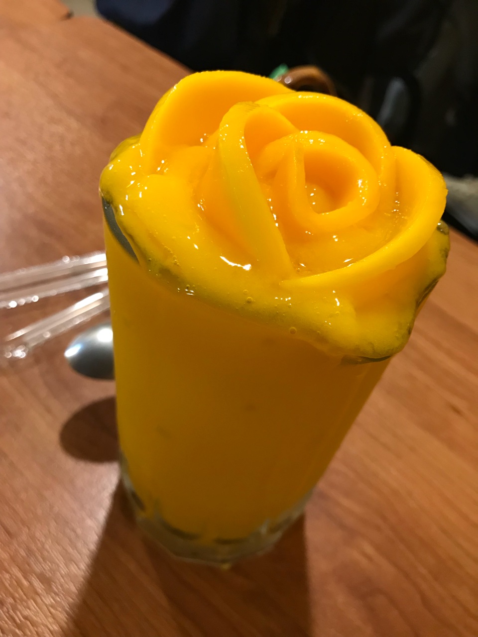 ボンはボンボン！？ : GOMAN MANGOはマンゴージュースもおすすめ