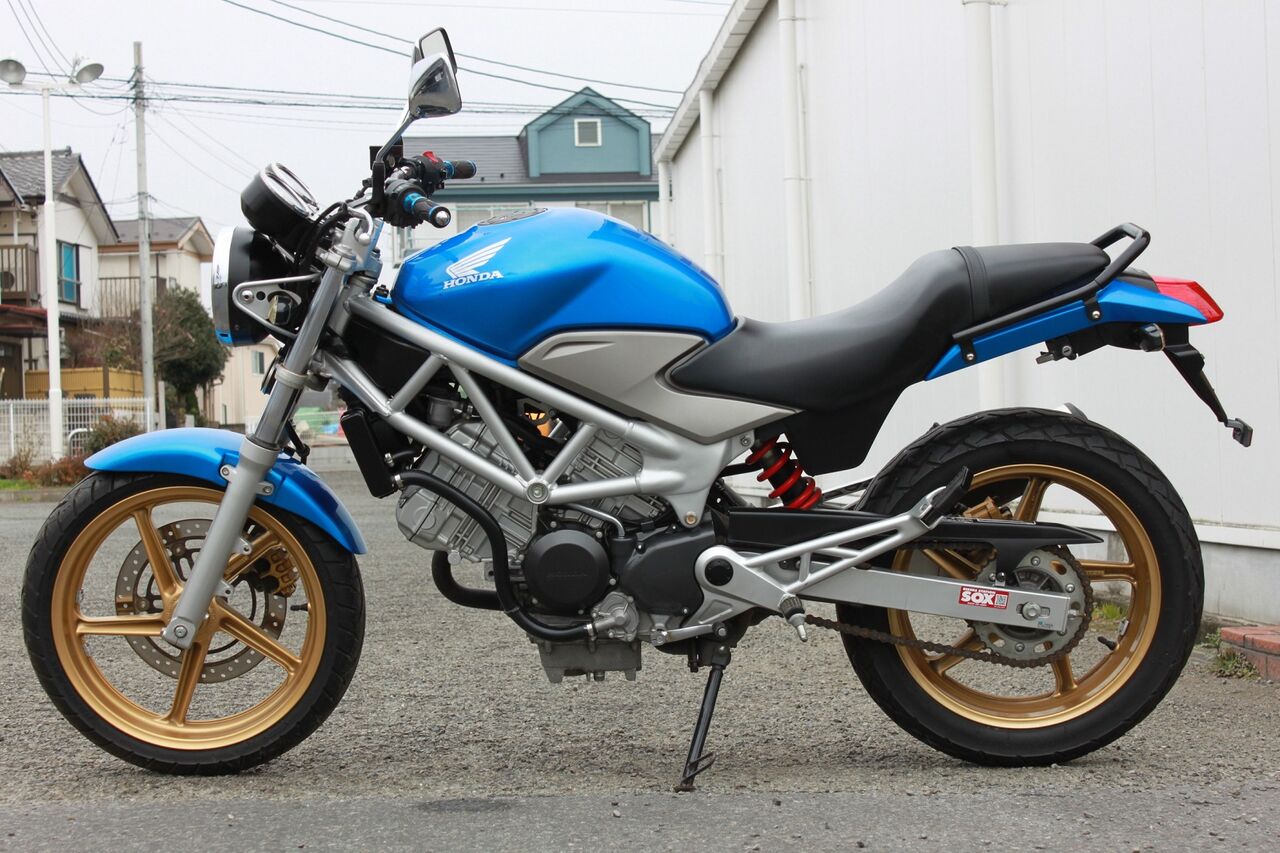 バイク館 SOX ブログ・珍しい独自輸入バイクが多数あります : 入庫車紹介！HONDA VTR250