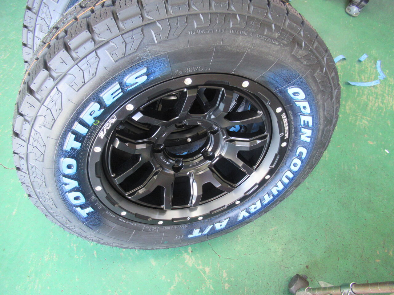 SIT様JB74 タイヤ＆ホイール交換でお預かり！ : ジムニースタジオ 甲府昭和インター店 スタッフブログ