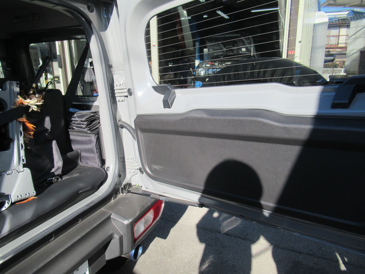 YMD様JB74 アシストグリップ取り付けetc.でお預かり！ : ジムニースタジオ 甲府昭和インター店 スタッフブログ