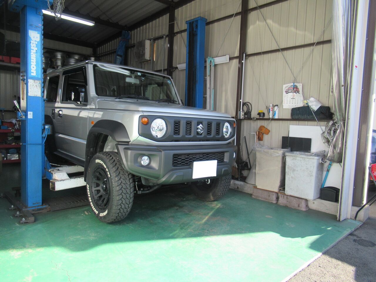 YMD様JB74 サスペンション交換でお預かり！ : ジムニースタジオ 甲府昭和インター店 スタッフブログ