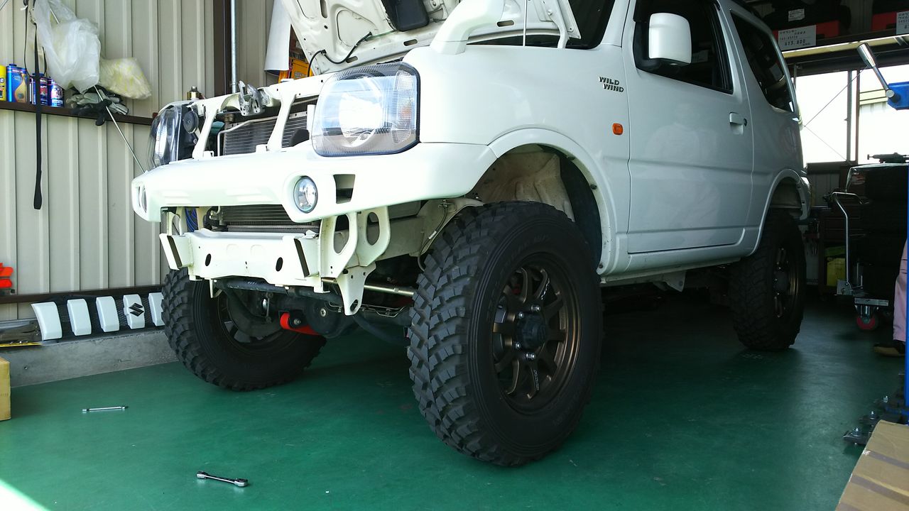 JB23 BRAWLER BAR取付け！ : ジムニースタジオ 甲府昭和インター店 スタッフブログ