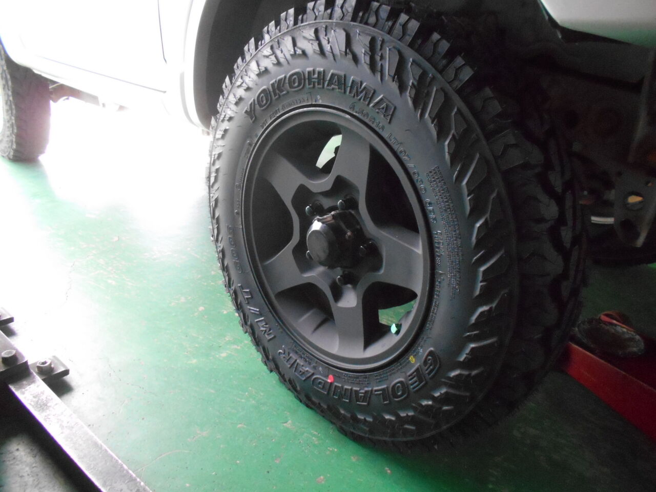 OKB様JB23 タイヤ交換！ : ジムニースタジオ 甲府昭和インター店 スタッフブログ