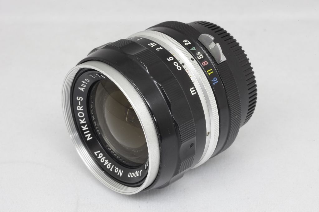 Nikon Auto Nikkor 35/2.8 : クラカメのある生活 by 新宿中古カメラBOX