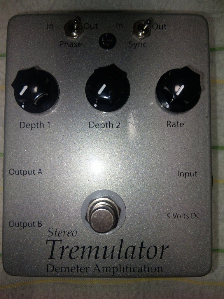 ネムの宿:Effector - Tremolo & Vibrato