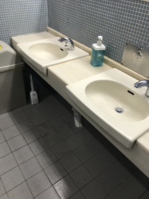 TOTO カラー一覧表 : 愛知県トイレ探索記