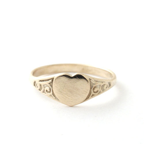 SIGNET RING HEART-GOLD : CHARCOAL*GREEN BLOG NEWS SIGNET RING HEART-GOLD : CHARCOAL*GREEN BLOG NEWS