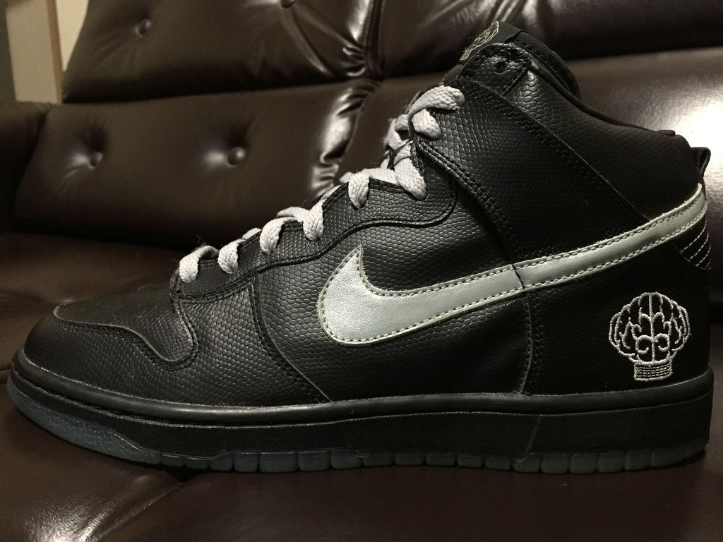 Nike Dunk High "Pharrell" : poseurs