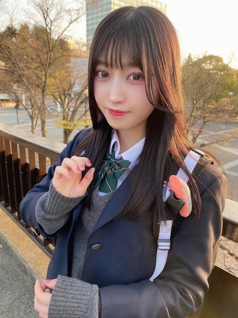 りみ（SOL）の画像22選 : チェキ撮れるアイドルの写真たち