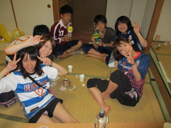 チラっと見えたパンティーに運命的なエロスを感じる画像④ - チラなんちゃら