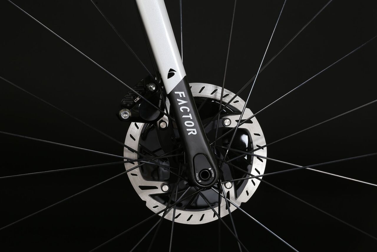 【2021モデル】Factor O2がアップデートした話 : しがないリーマンと自転車の話