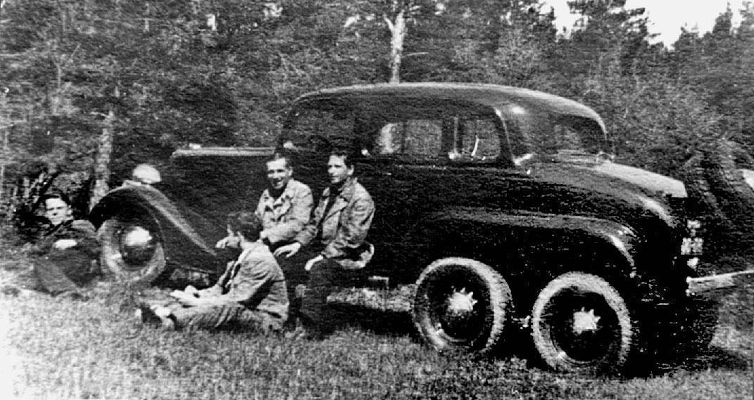 【共産車探訪】GAZ-M1 : ゆく車/くる車