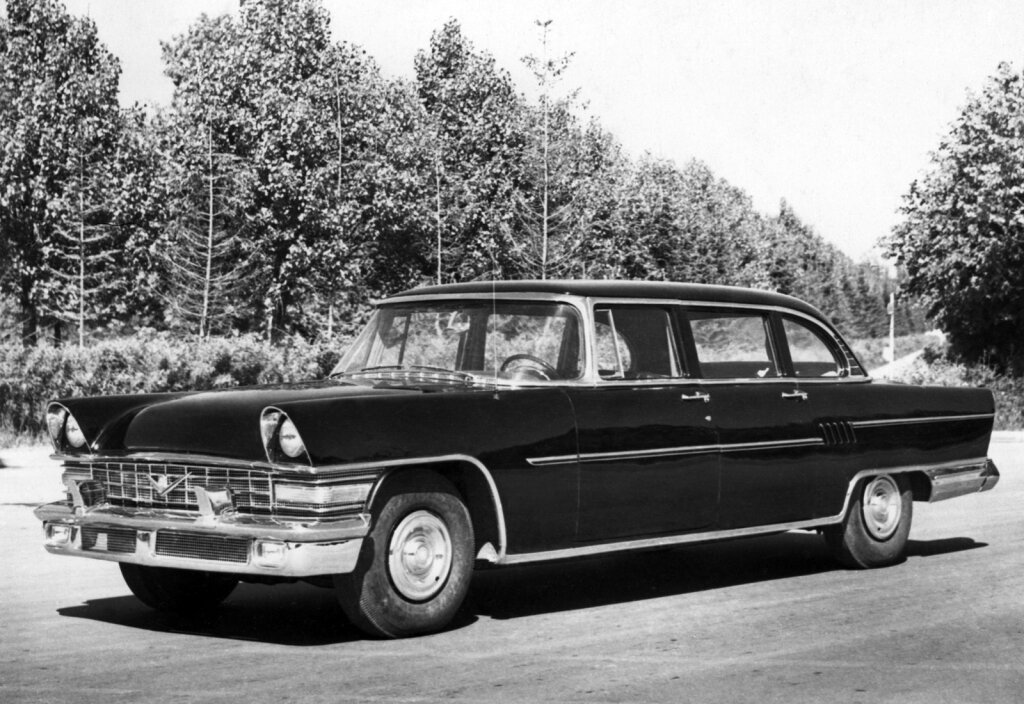 【共産車探訪】ZiL 111 : ゆく車/くる車