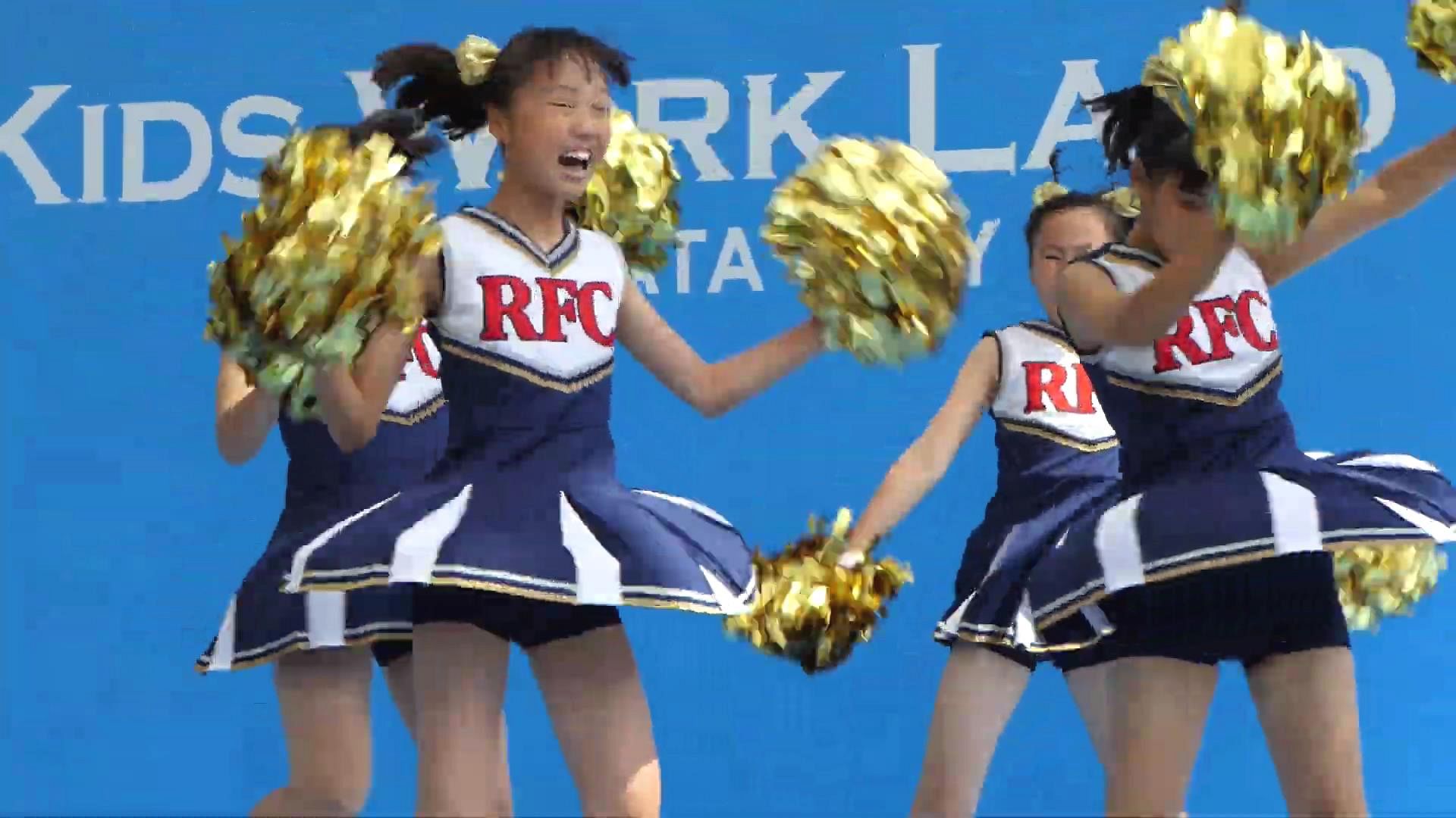 お化粧してない清純JSJCチアガールのパンティー丸見え : ちょっとエッチなブログ（～25.5.5）