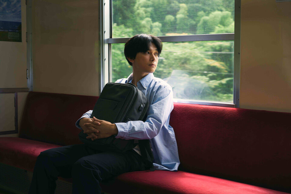 【必見】手話演出の新境地：吉沢亮主演『ぼくが生きてる、ふたつの世界』の舞台裏に迫るインタビュー : 映画情報まとめチャンネル