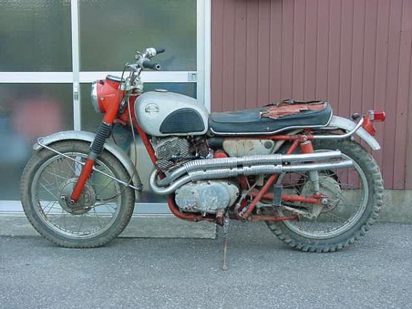 （1） 自宅に到着したCL72 : HONDA CL72 と日々の出来事