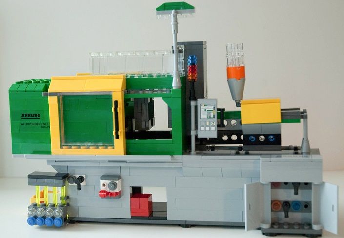 レゴが作られる工場の製造ラインを、レゴで作るキット : きよおと-KiYOTO