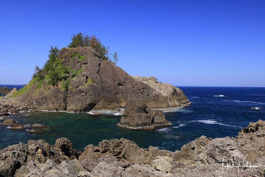 新潟県佐渡市の佐渡ヶ島の海岸風景 5月31日6-2。 : 風景写真家・西川貴之の気まぐれブログ