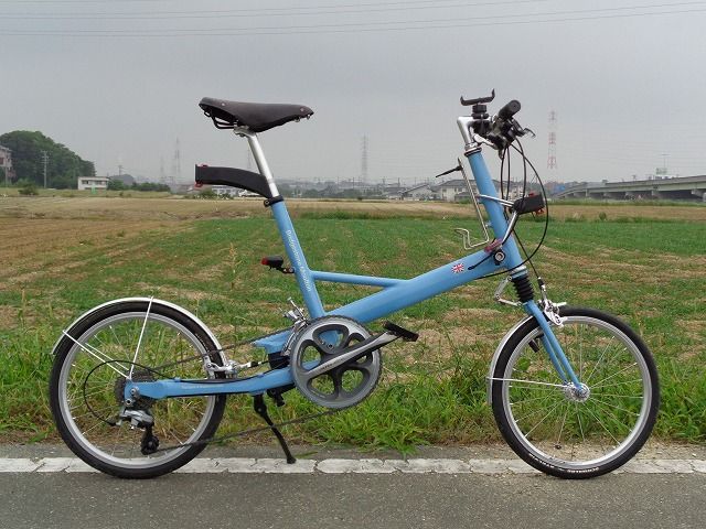 BSモールトンのタイヤ交換 : コルサの毎日がヒルクライム BSモールトンのタイヤ交換 : コルサの毎日がヒルクライム