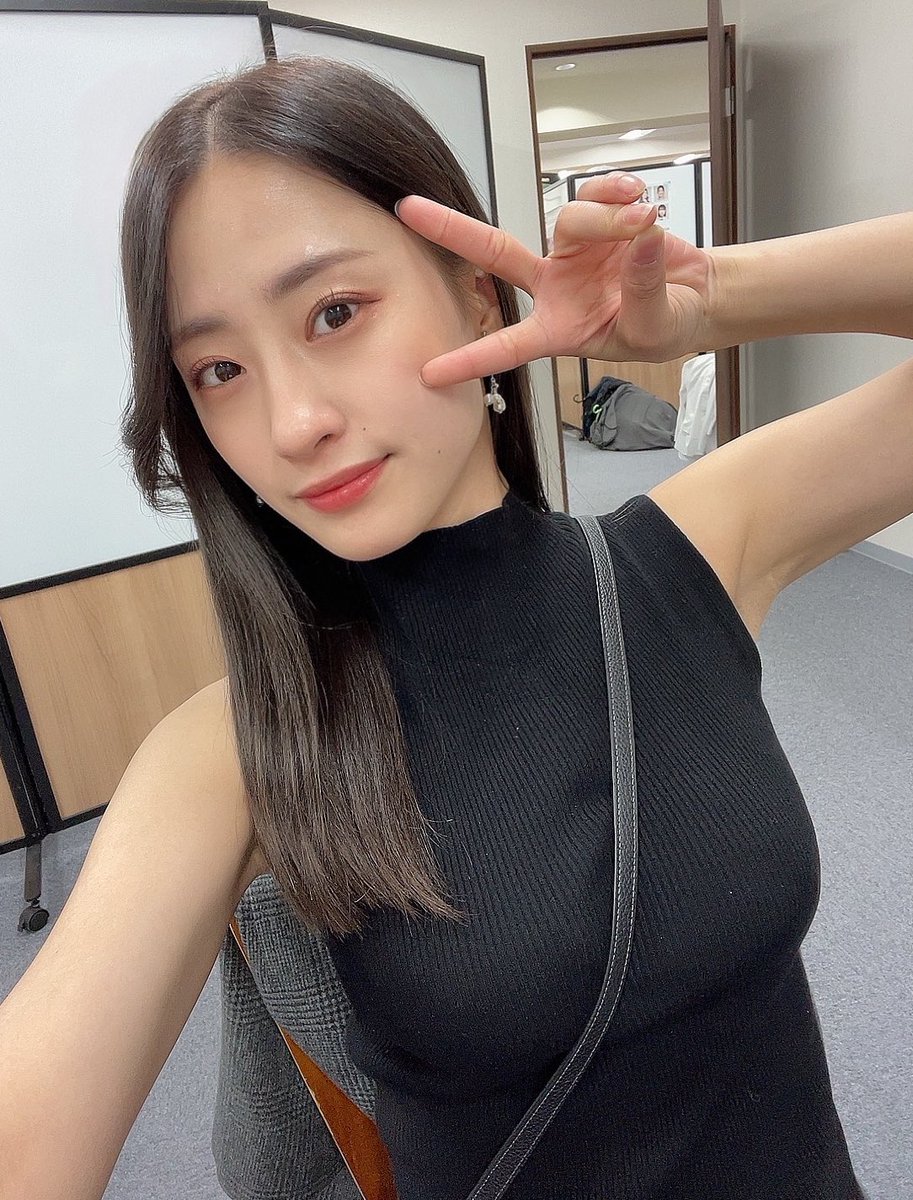 【画像51枚】澄田綾乃、おっぱいの谷間で男達を魅了させてしまうwwwwwwwwwwwwwwwwwwww : 気になる芸能まとめ