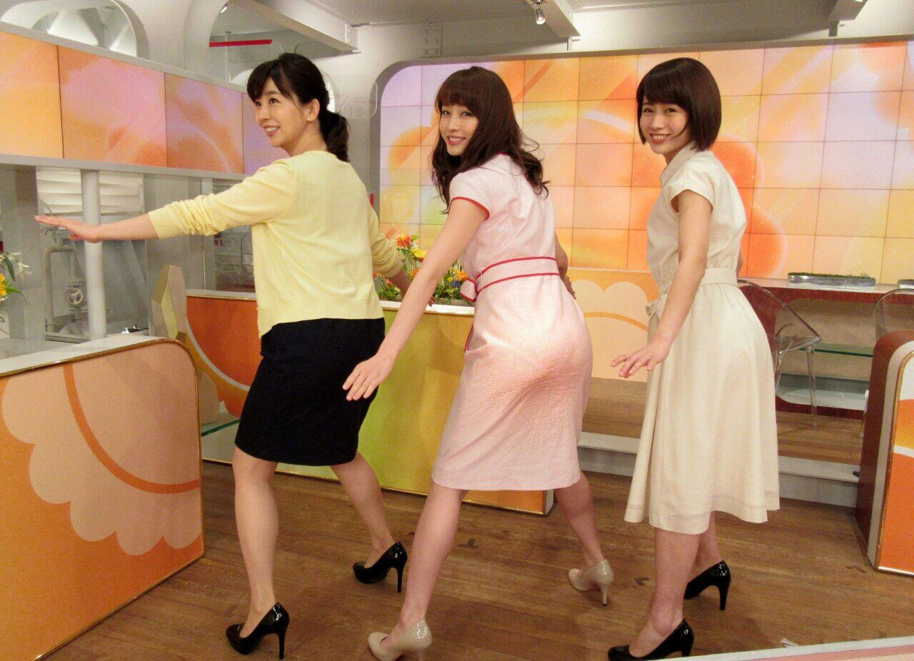 【】女子アナさん、スカートを雨で濡らして下半身をスケスケにしてしまう 気になる芸能まとめ